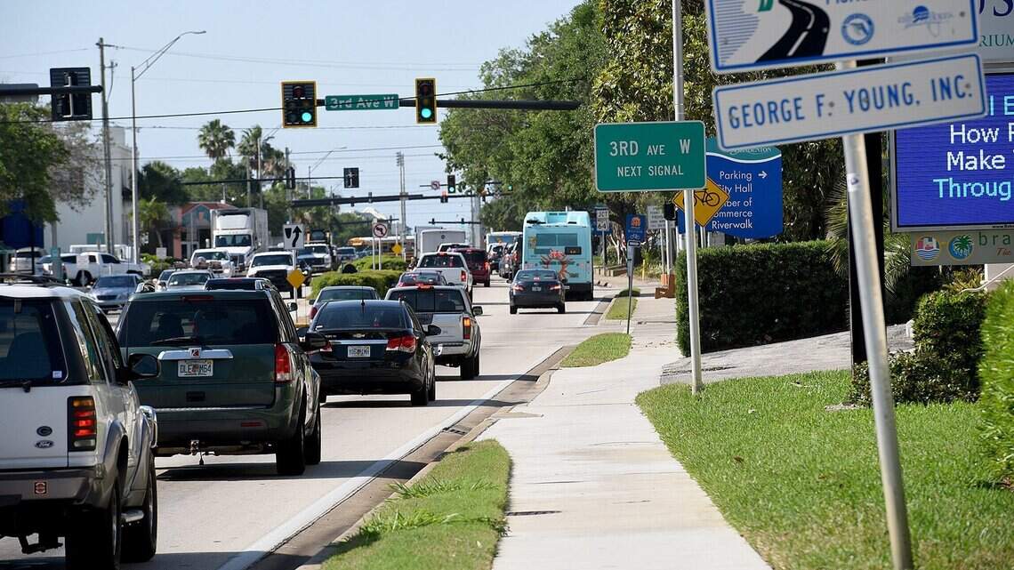 How can I see live traffic conditions in Manatee County? | Bradenton Herald